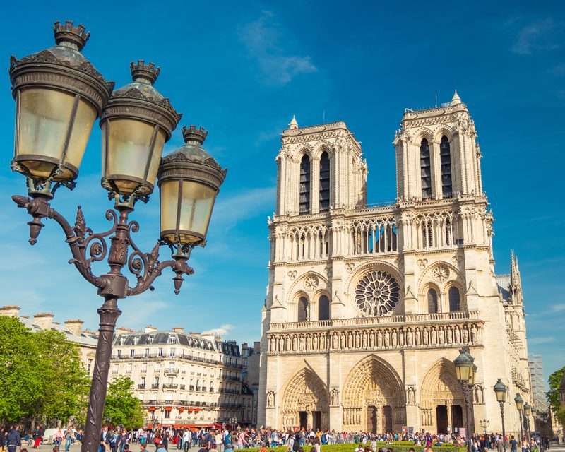 Quels sont les monuments incontournables à visiter à Paris ? • Ticketeaser