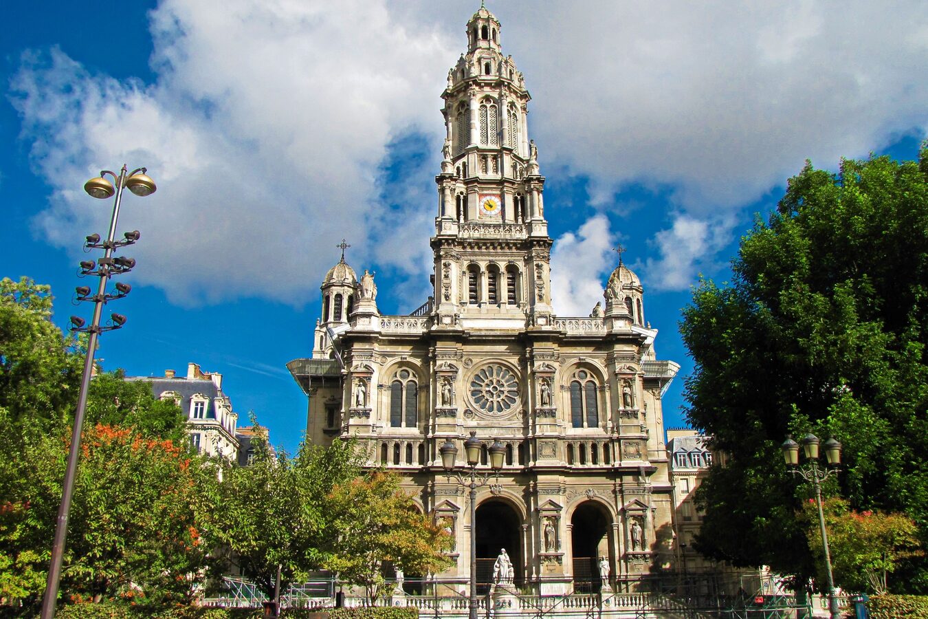 Église de la Sainte-Trinité à Paris : Histoire, Architecture et ...