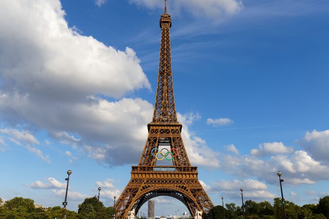 Descubra a história, curiosidades e dicas para visitar a icônica Torre ...